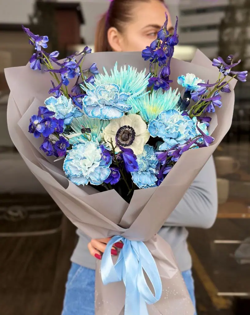Flowers for Guys’ Graduation: Thoughtful Floral Gifts for Men – plixro.com
